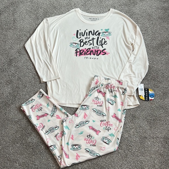 FRIENDS | Intimates & Sleepwear | F R I E N D S Pajama Set | Poshmark